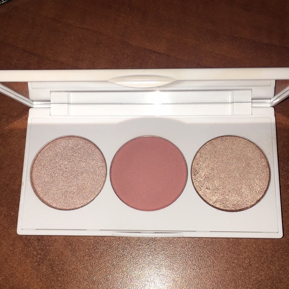 OFRA | Makeup | Ofra X Madison Miller Cheek Palette 2 Highlighters ...
